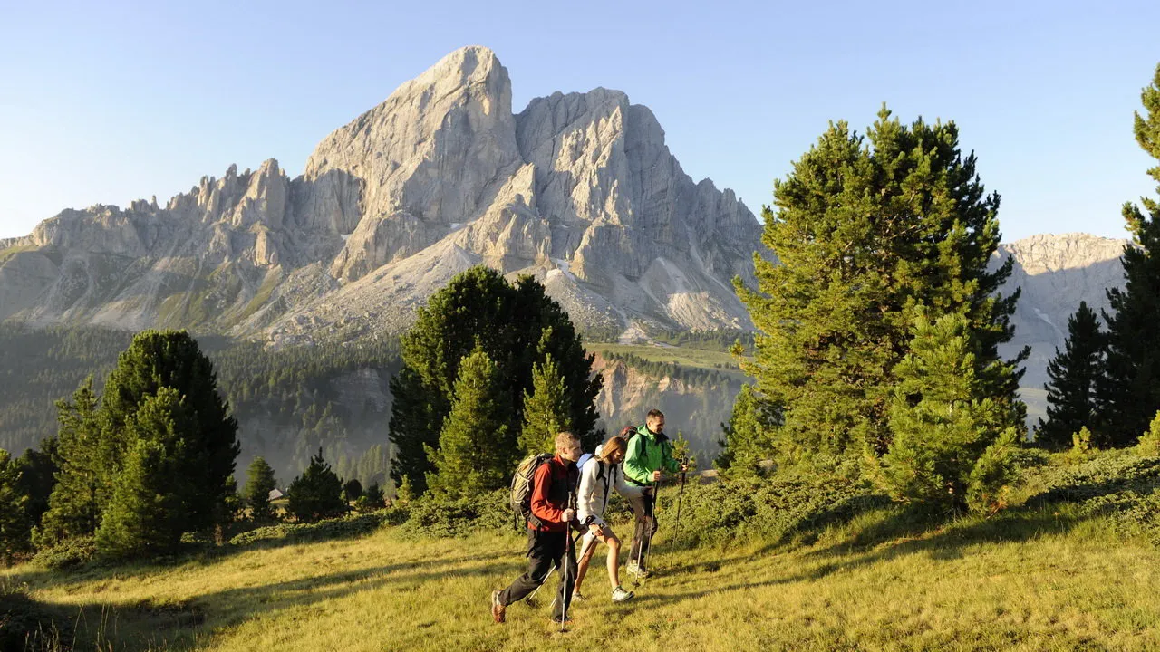 Vandra i Dolomiterna - Lago di Braies till Cortina · Austria Travel